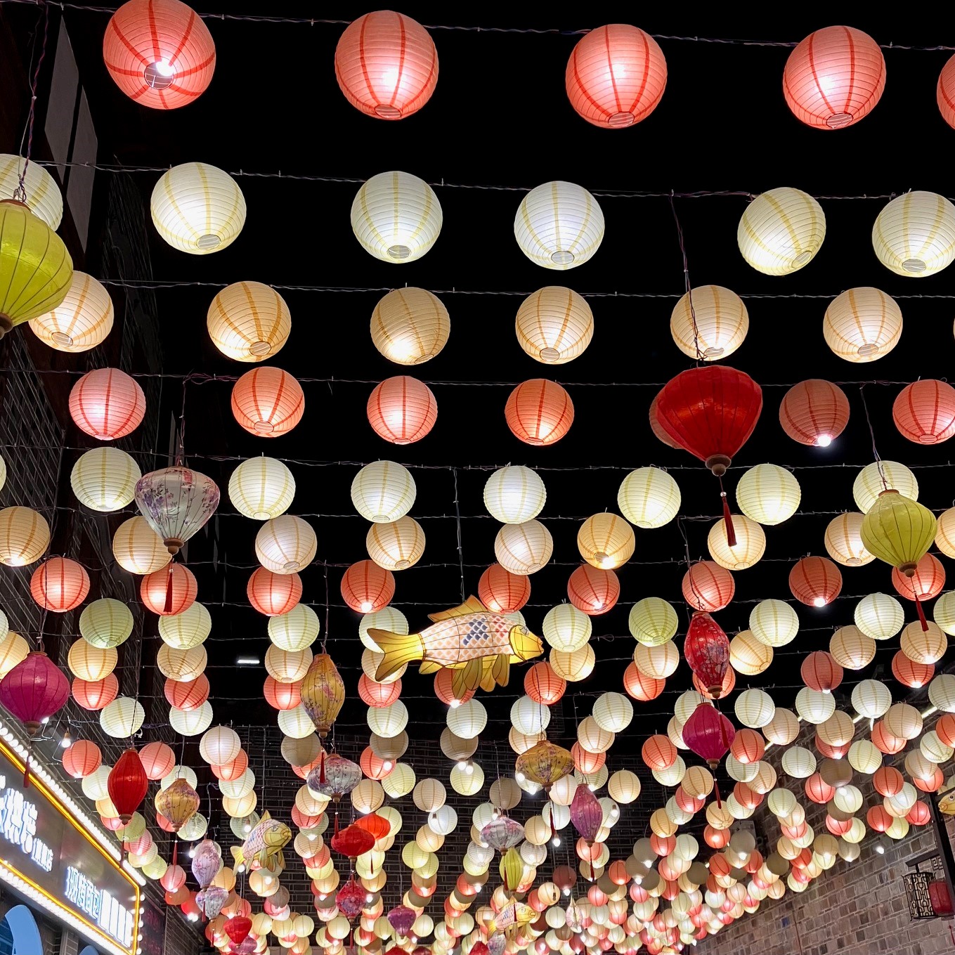 Drawing Activities in Hunan Province, China - Arts and culture